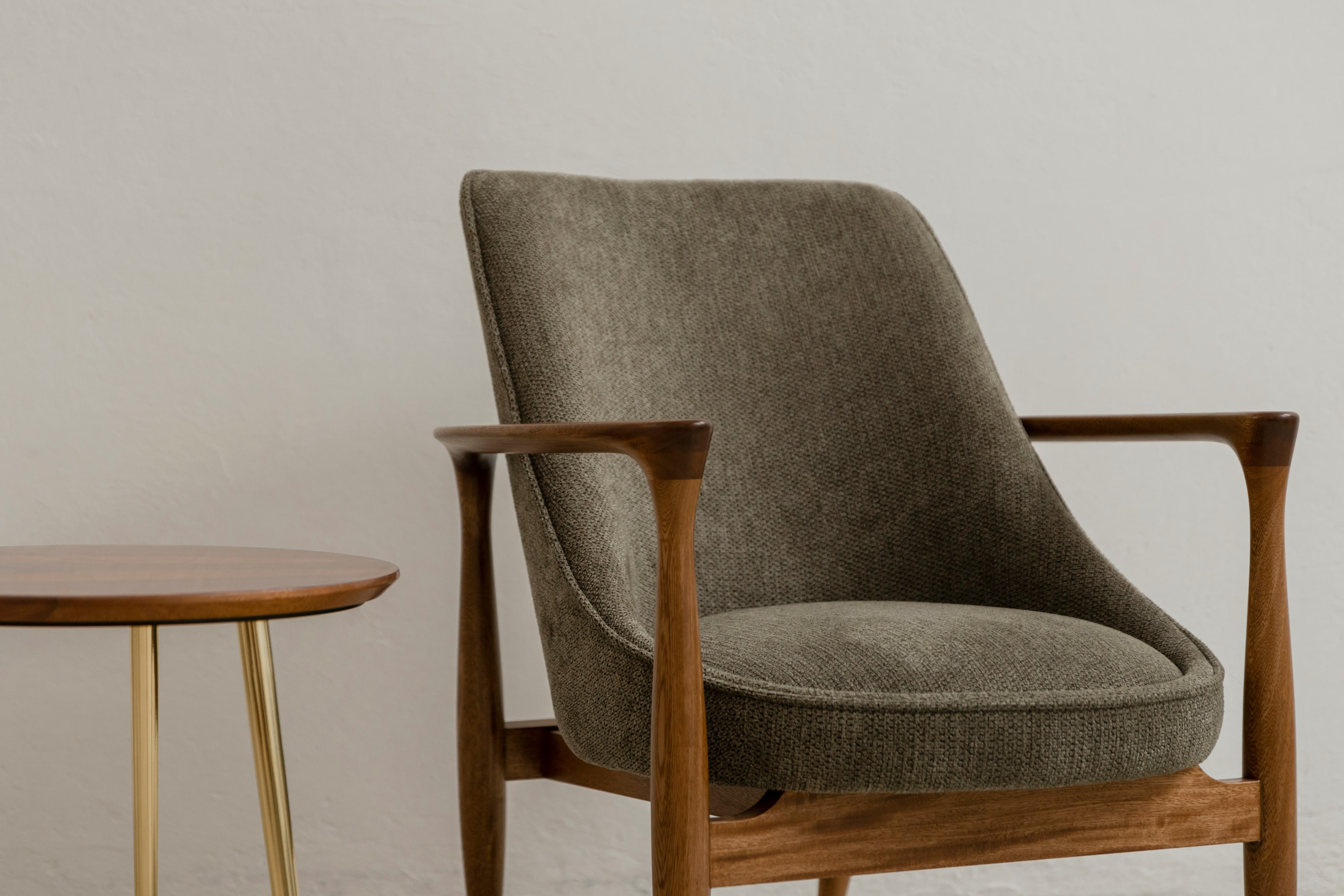 Savannah - Wooden Oak Chair | Solace Medusa Starter